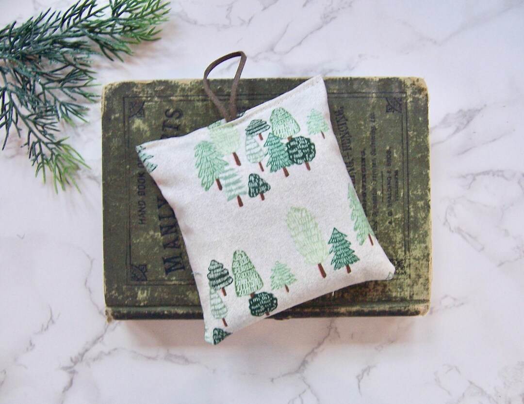Hanging Balsam Fir Pine Sachets - Sachet for Your Drawers or Bathroom ...