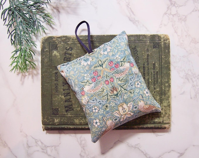 Hanging Balsam Fir Pine Sachets Sachet for Your Drawers or Bathroom ...