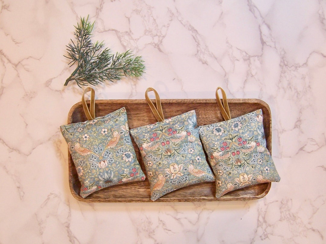Hanging Balsam Fir Pine Sachets Sachet for Your Drawers or - Etsy