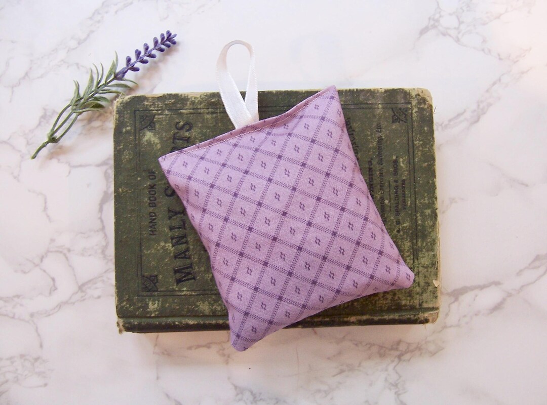 Hanging Lavender Sachets - Sachet for Your Drawers or Bathroom - Sleep ...