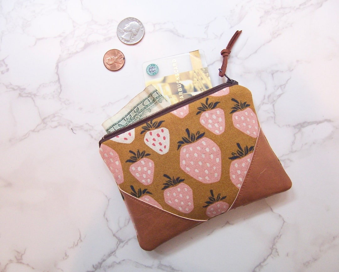Coin Wallet With Strawberries Love Strawberry small Notion Pouch Coin ...