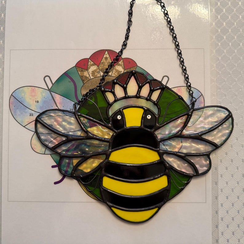 PATTERN: the Queen Bee Stained Glass Pattern - Etsy