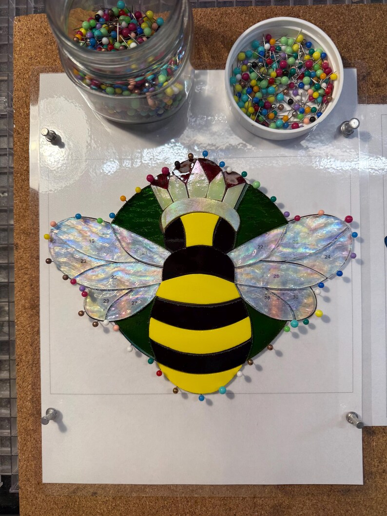PATTERN: the Queen Bee Stained Glass Pattern - Etsy