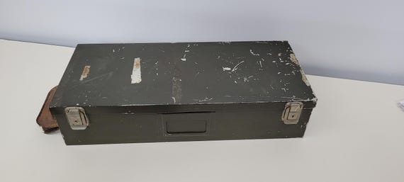 Vintage Industrial Green Metal File Box Army Train Le… - Gem