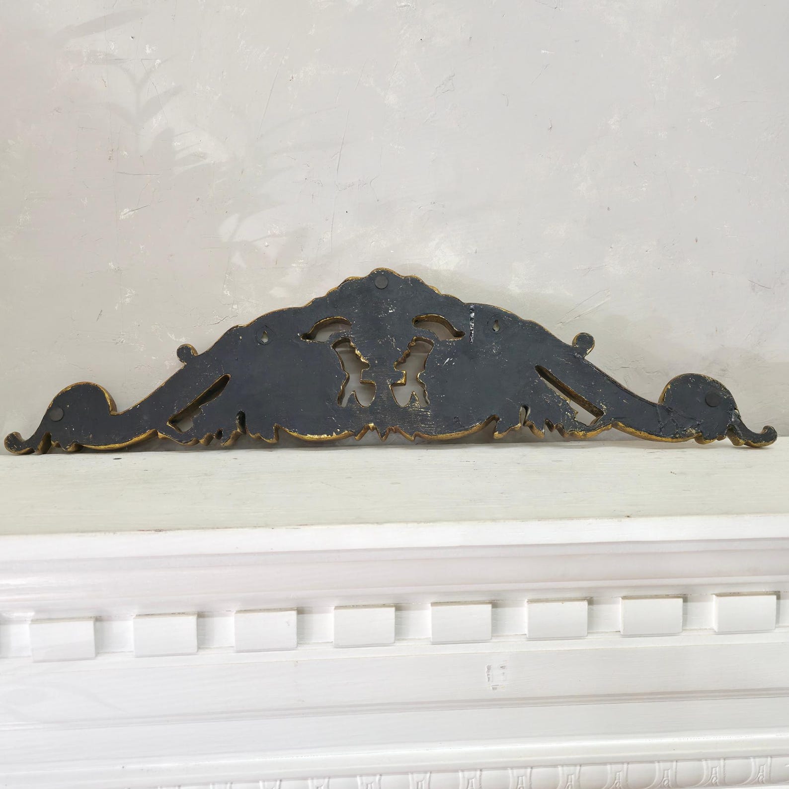Vintage Gilt Mirror Crest Pediment 33.5” Baroque Acanthus Rosette Wall ...