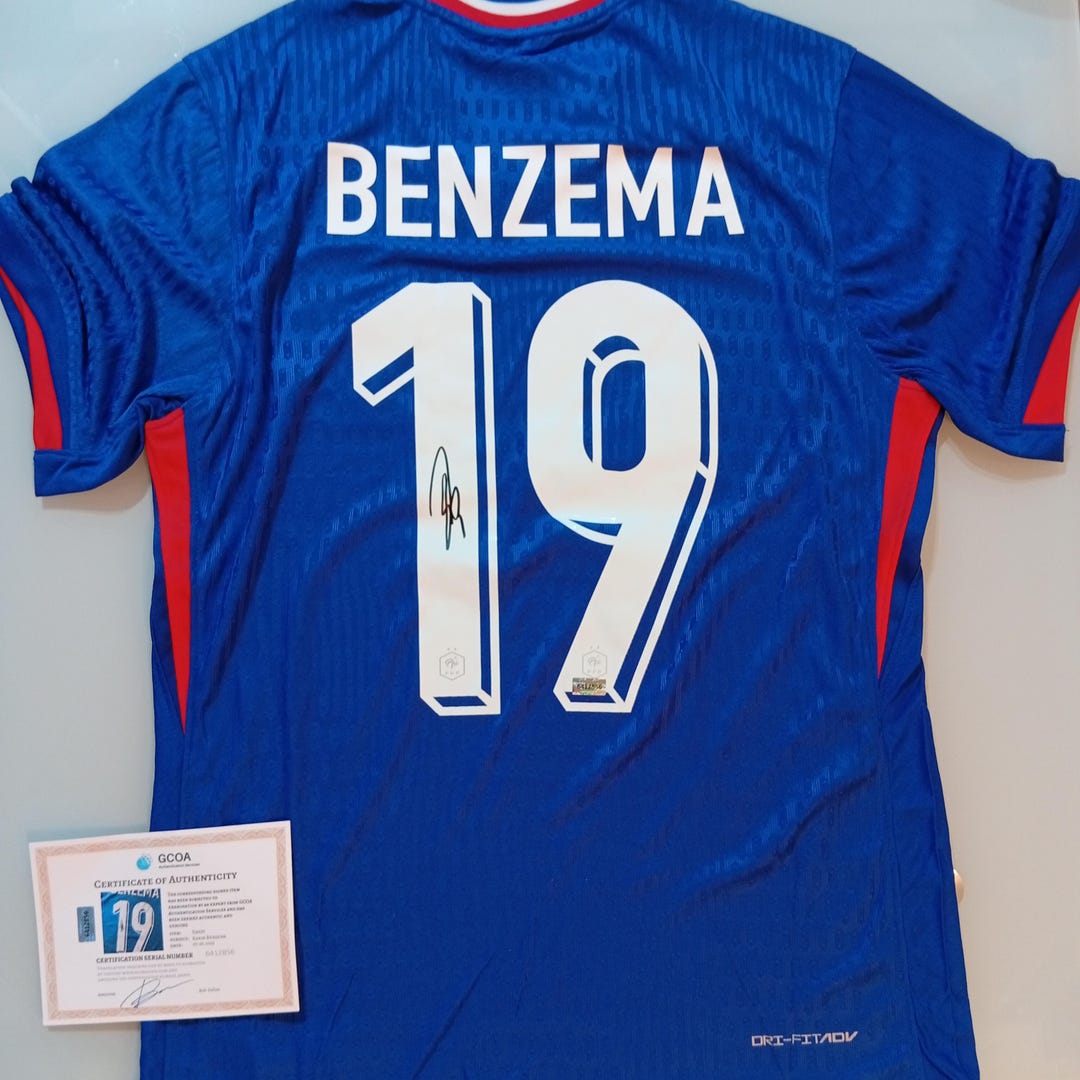 Karim Benzema Signed Autographed Team France Football T-shirt With COA ...