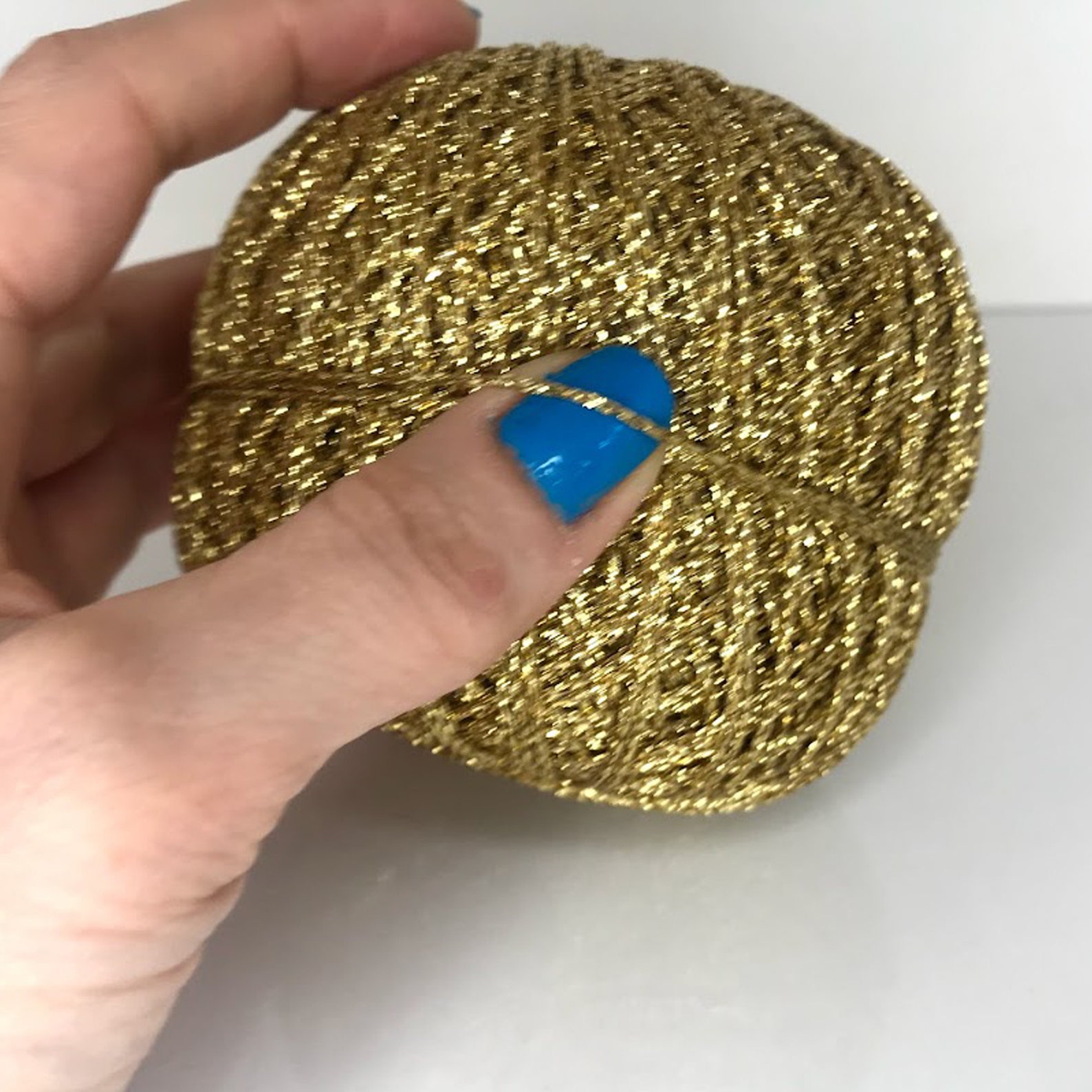 Gold Metallic Brocade Glitter Sparkle Yarn, Knitting Crocheting Bag ...
