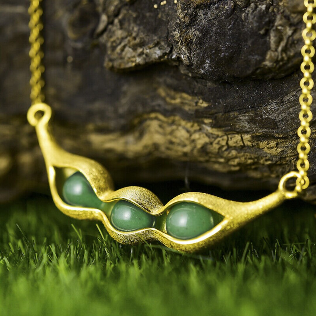 Green Jade Pea Pods Gold Pendant Necklace Lucky Talisman Izida - Etsy