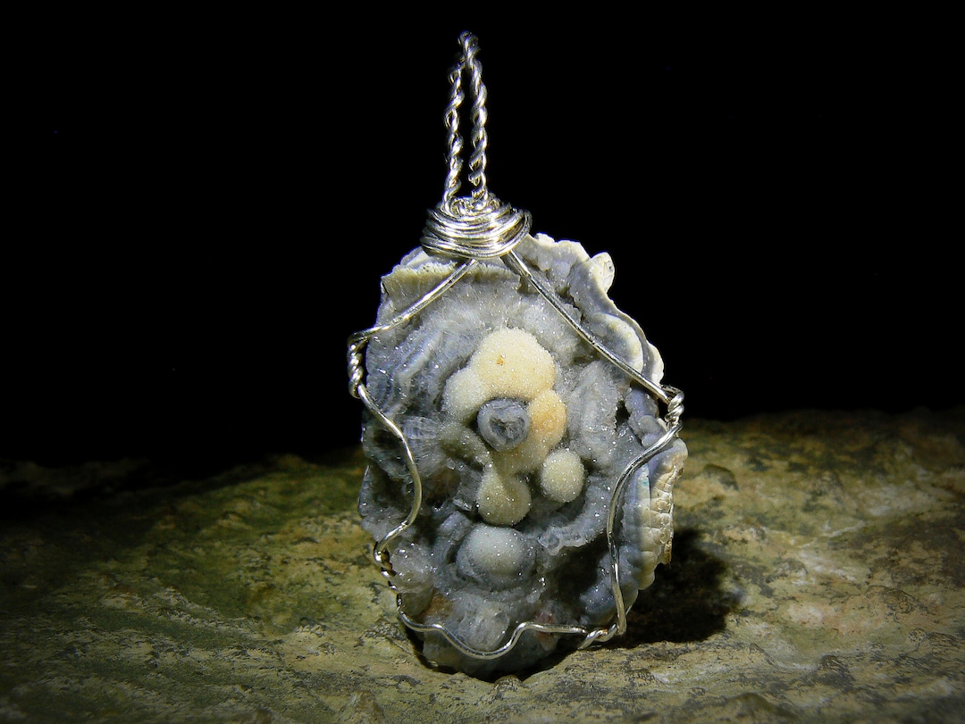 Amulet of Clear Mind, Egypt Sahara Desert Agate Geode Gemstone Pendant ...