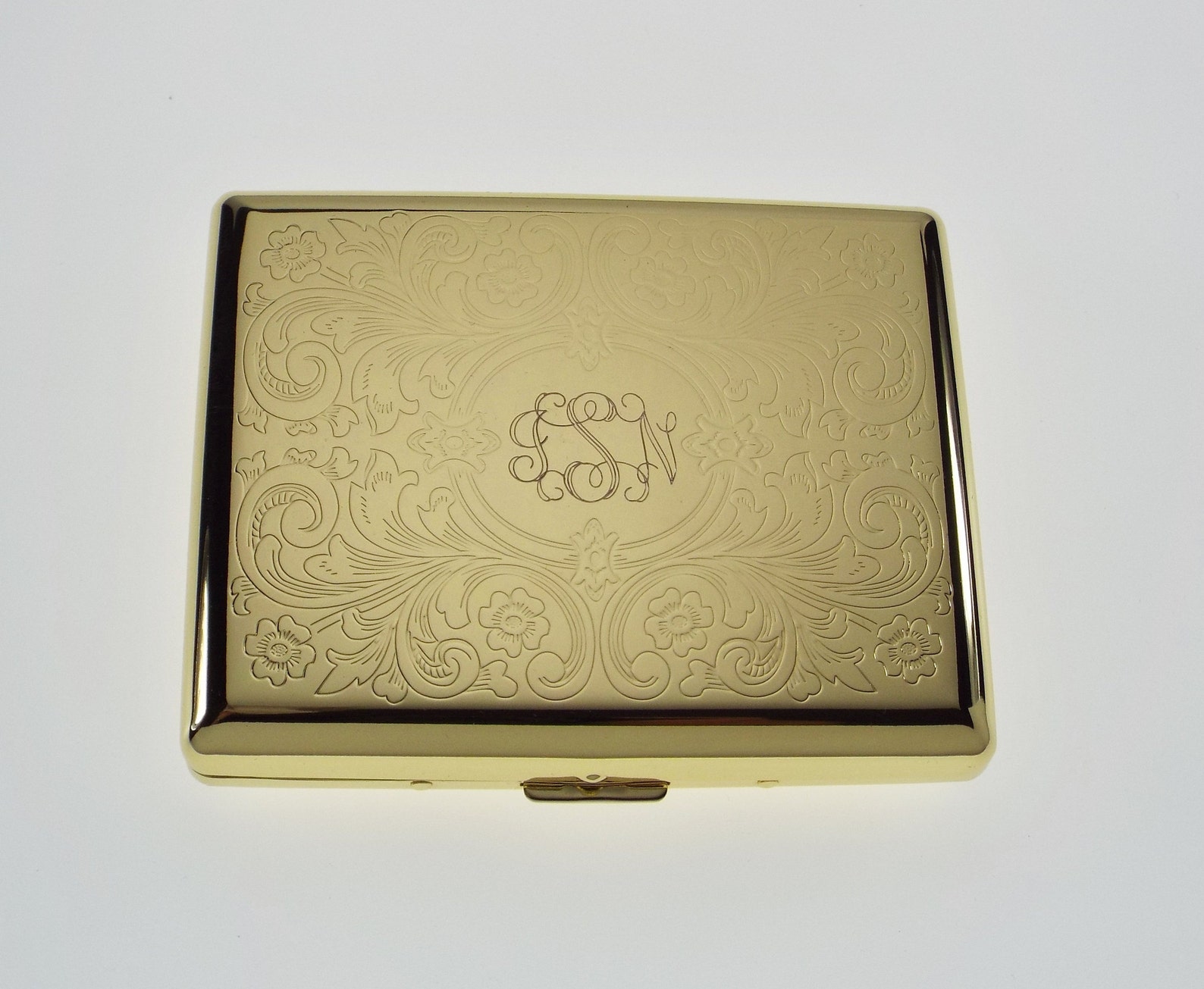 Cigarette Case Personalized Golden 100s Scrolling Design Custom ...
