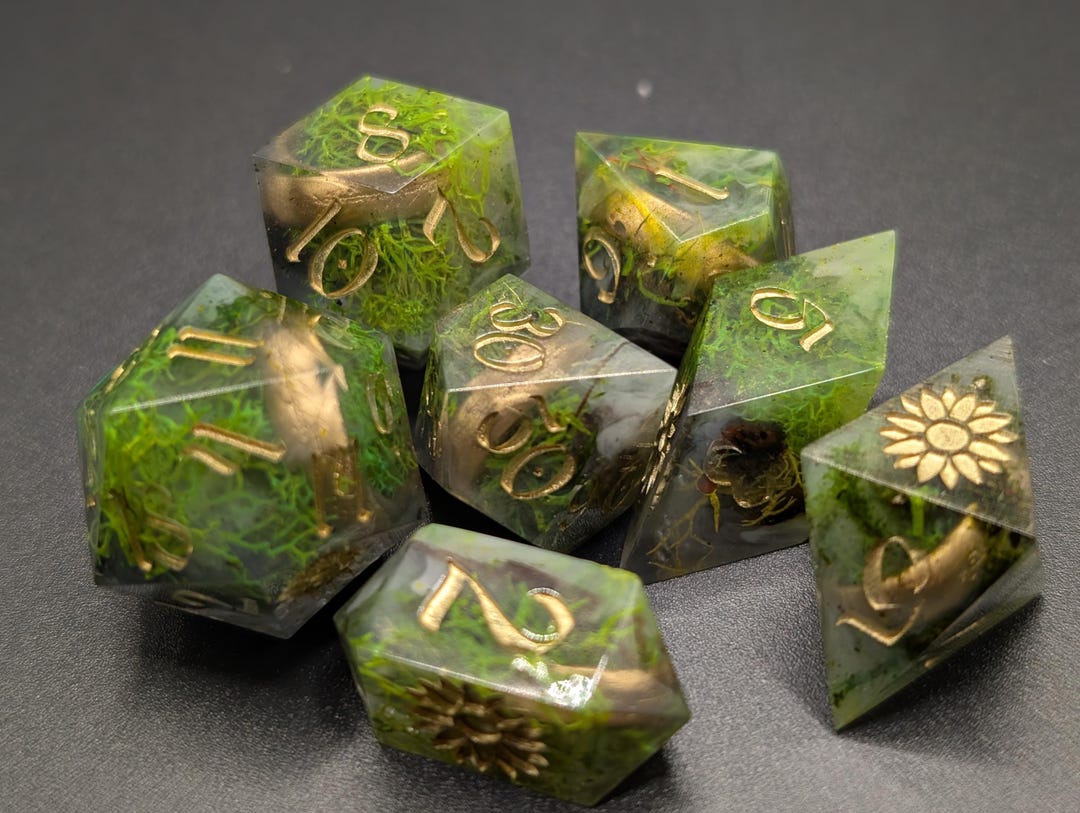 Lord of the Rings Awaiting Fate - Handmade Resin Dice for Dnd/ttrpg ...