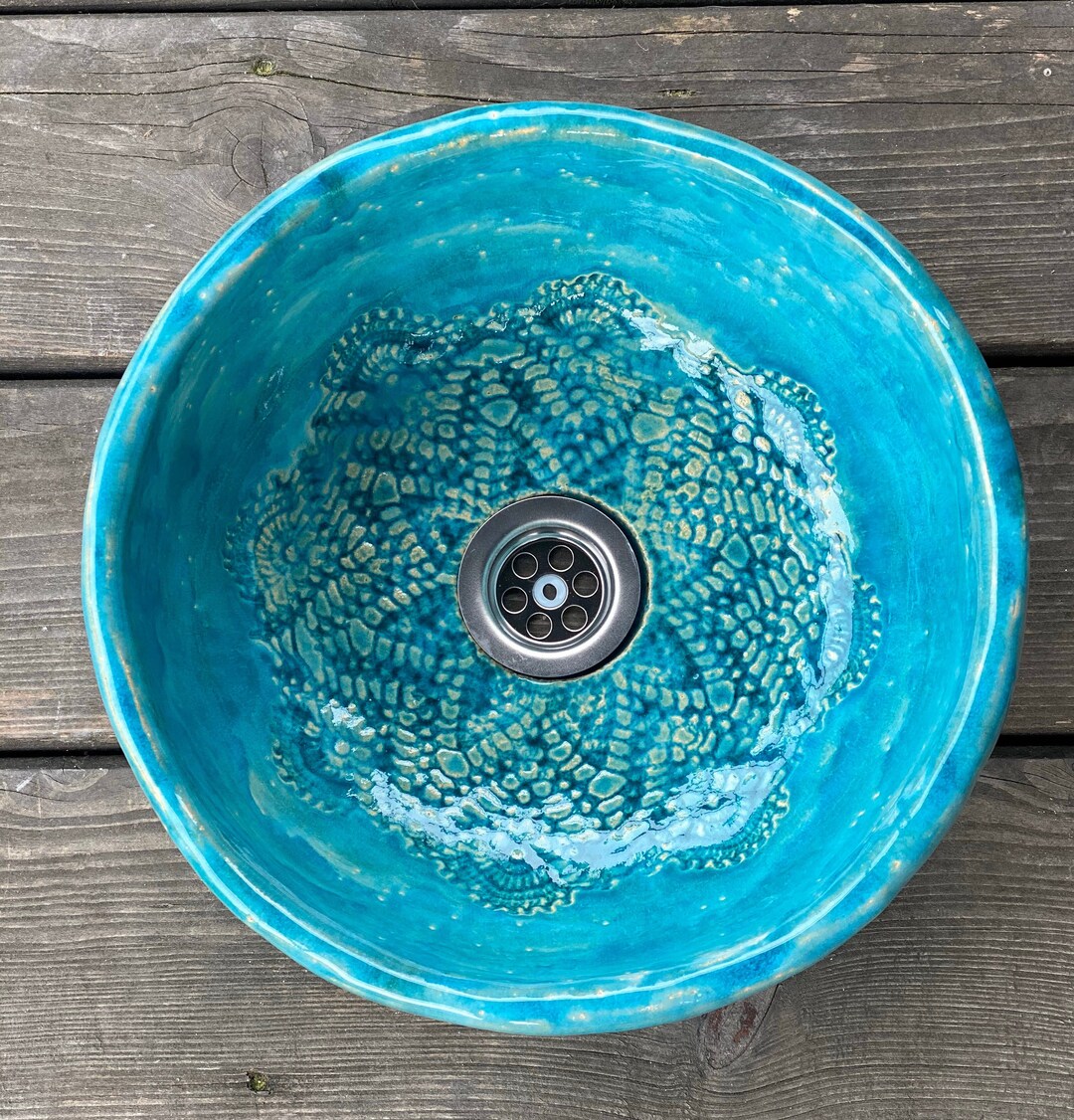 UM11 Set 40 Ceramic Tiles and Small Turquoise Sink With Lace, Round ...