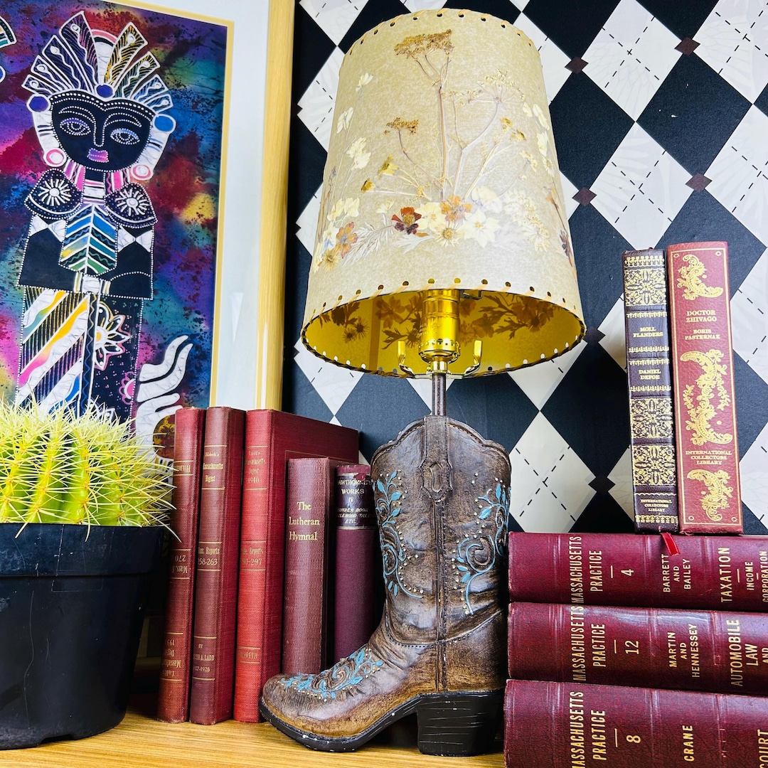 Vintage Cowboy Boot Lamp & Dried Flower Shade Western Folk Art Décor ...