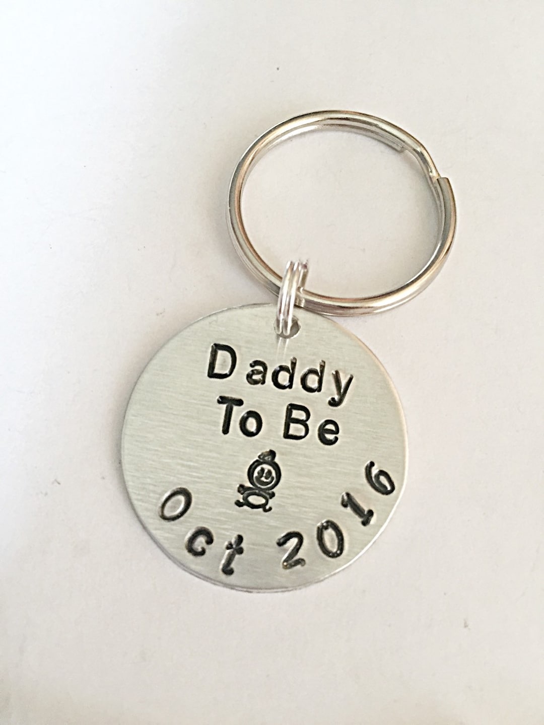 Daddy to Be Keyring, Daddy Keyring, Expectant Father, Personalised Due ...