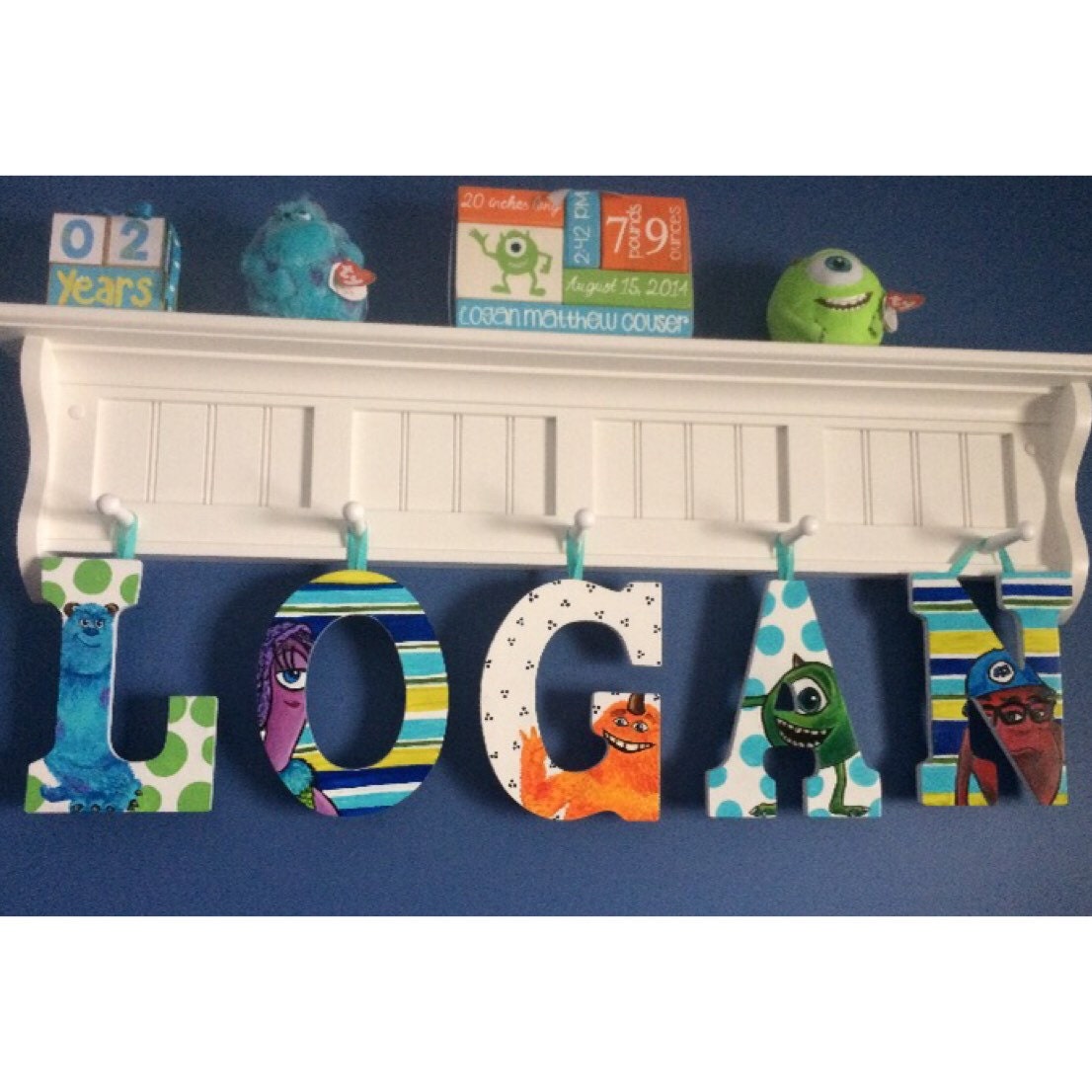 LETRAS PINTADAS A MANO de 9 Monsters Inc - Etsy México