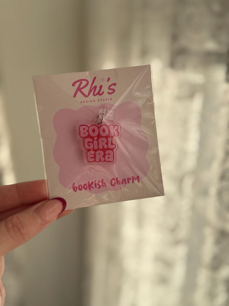 Book Girl Era USB-C Kindle Charm | Cute Bookish Dust Plug | E-reader ...