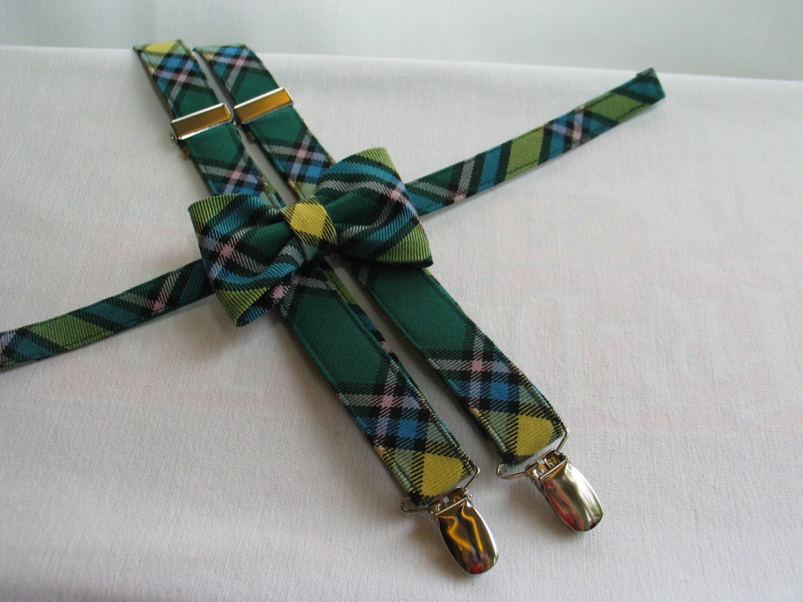 Alberta Tartan Suspenders and Bow Tie Set Green Tartan - Etsy