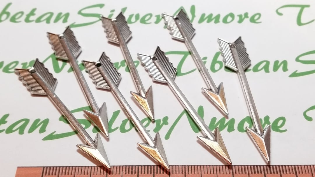 8 Pcs per Pack 61x11mm Reversible Long Arrow Pendant Antique Silver ...