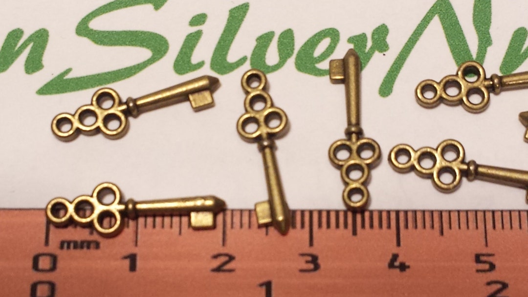 36 Pcs per Pack 20x6mm Tiny Skeleton Key Charm Antique Bronze Finish Lead Free Pewter - Etsy