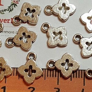 40 Pcs per Pack 13x10mm Plain 4 Clover Coin Tag Charms Antique Silver ...