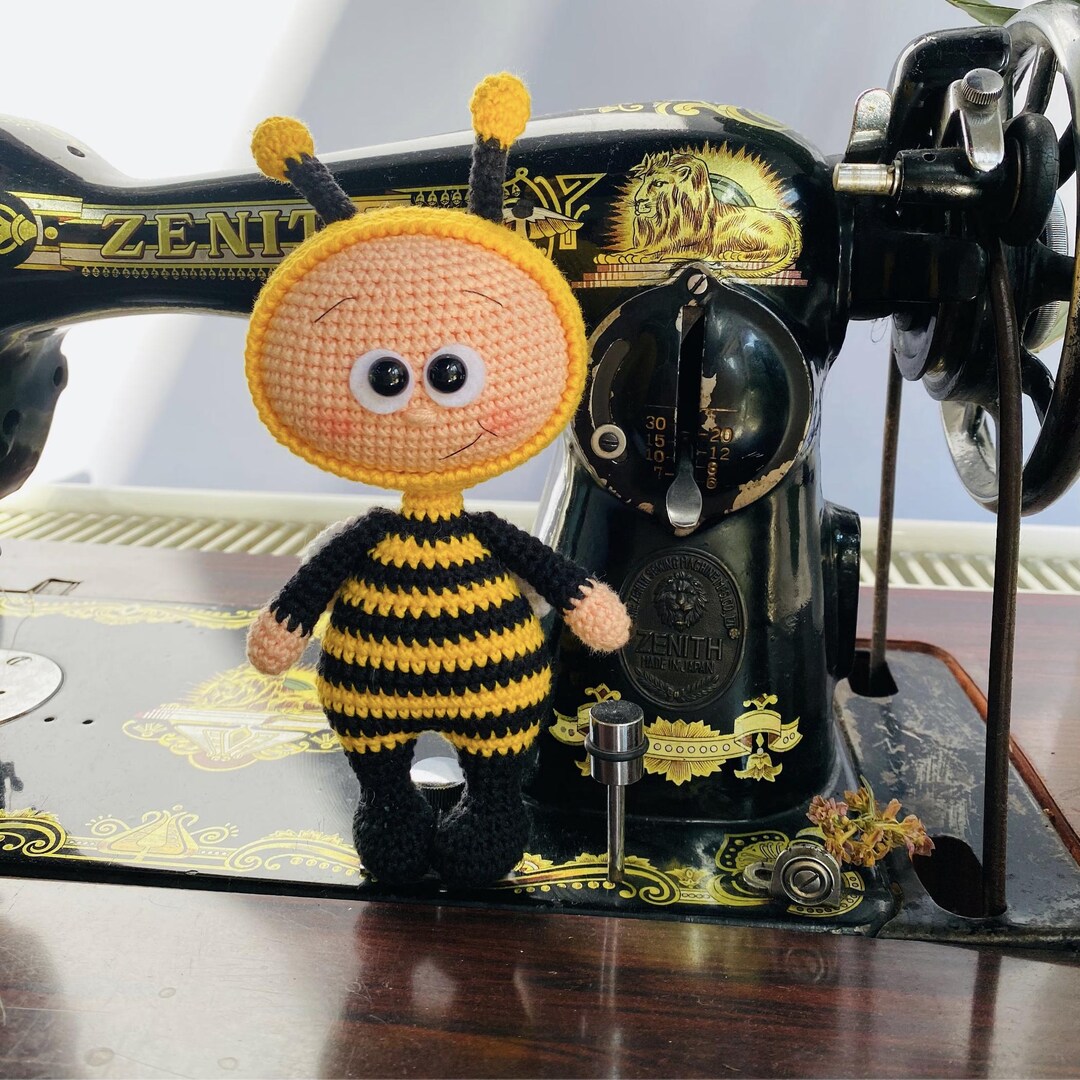 Mini Bonnie With Bee Costume Crochet Pattern • PDF Tutorial - Etsy