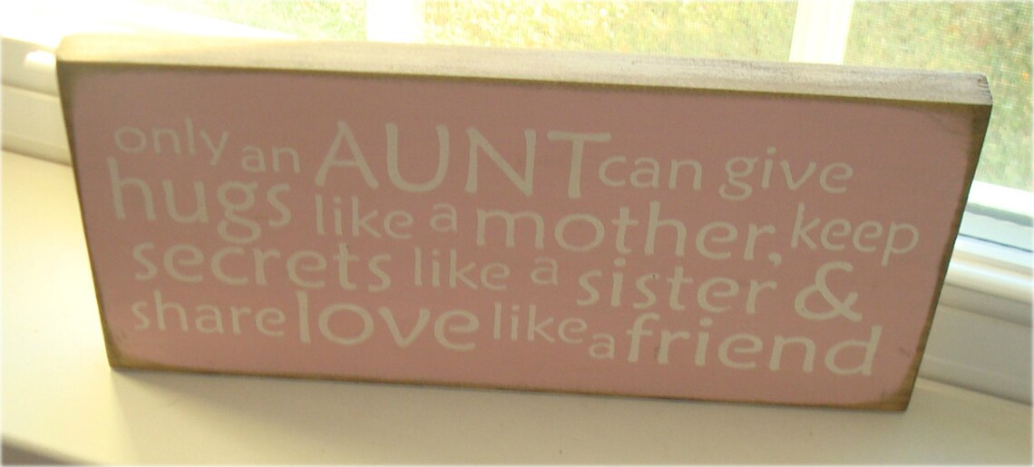 Aunt sign. Hand painted wood sign board. Aunt gift. Only an | Etsy