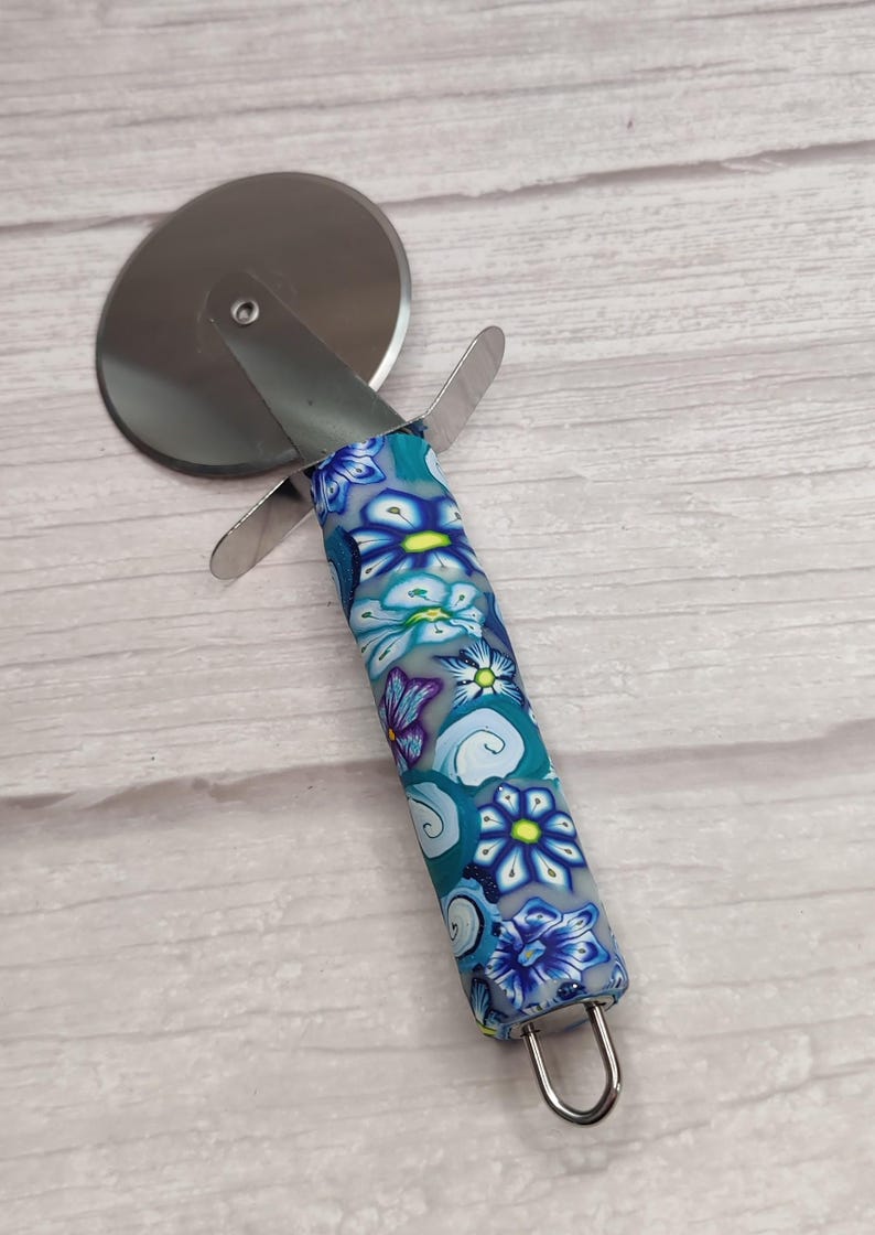 Handmade Stainless Steel Decorated Blue Pizza Cutter - Elegant and ...