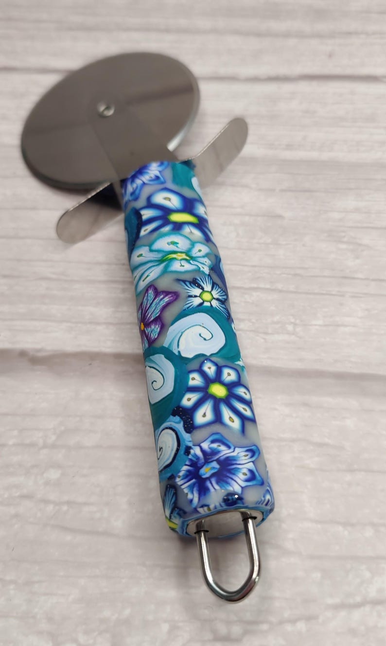 Handmade Stainless Steel Decorated Blue Pizza Cutter - Elegant and ...