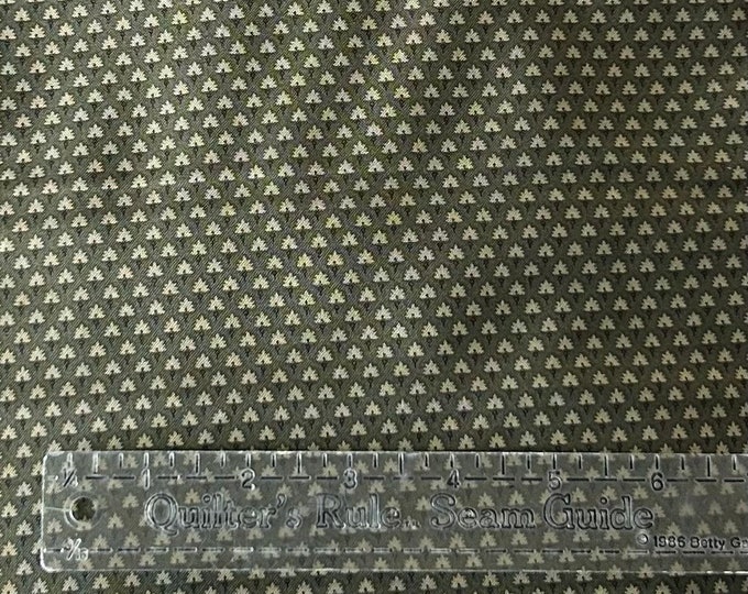 Forest Green Calico Fabric Remnant 2 - Etsy