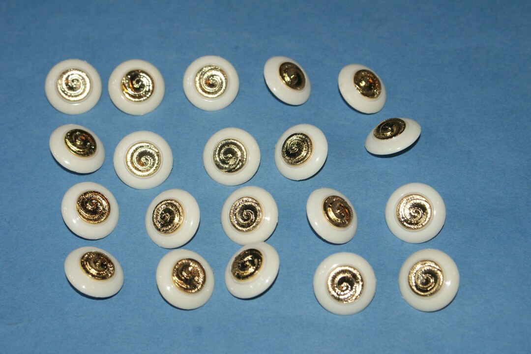 20 Fancy White and Gold Look Plastic Shank Buttons 7/8 Inch Lot 271 - Etsy