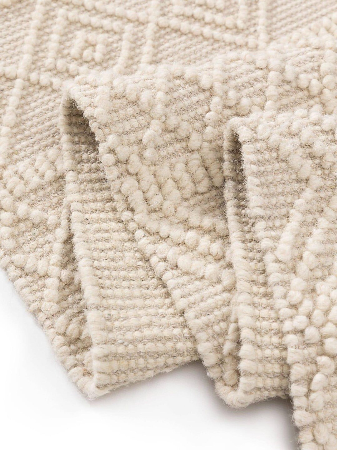 Natural Cozy Cream New Zealand Wool Loop Pebbles Diamond Rugs. - Etsy