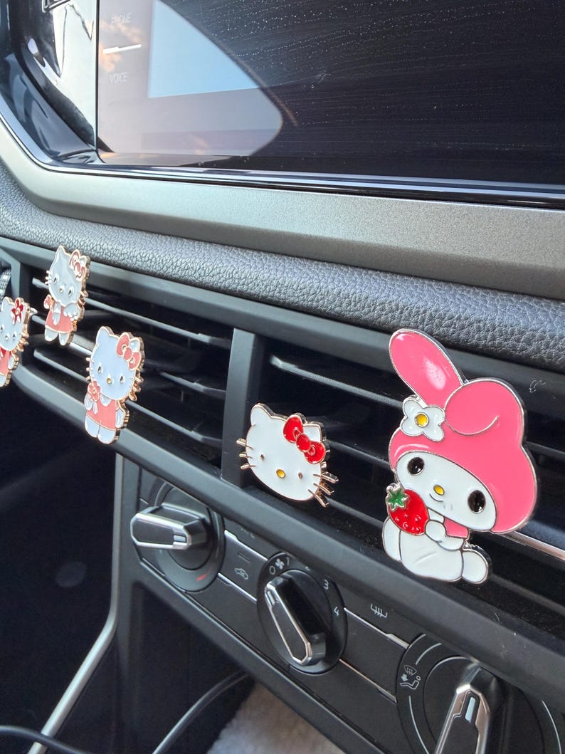 Cute Sanrio Hello Kitty Car Air Vent Clip | Decorative Car Vent Charms ...