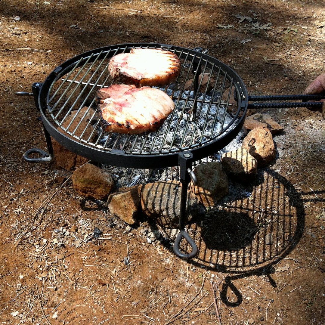 Portable Camping BBQ Grill: Bushcraft Cookware With Removable Legs ...