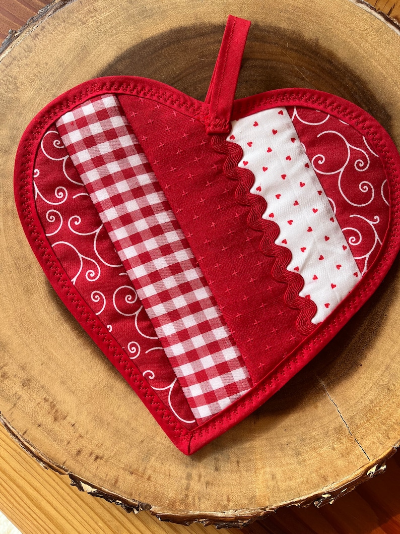 Valentines Heart Shaped Pot Holder/hot Pad - Etsy