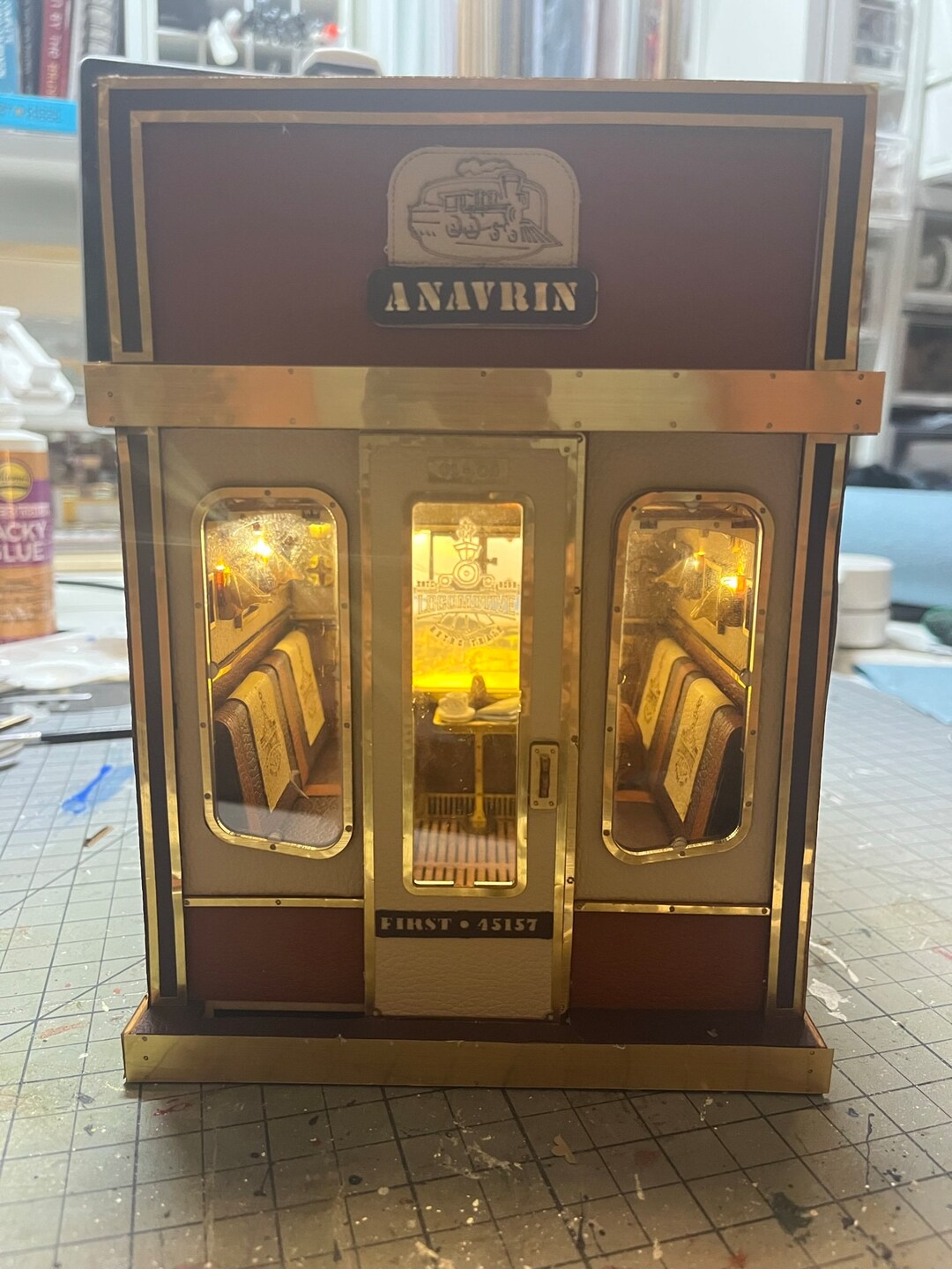 Incredible Moving Train Cabin Book Nook Diorama - Etsy