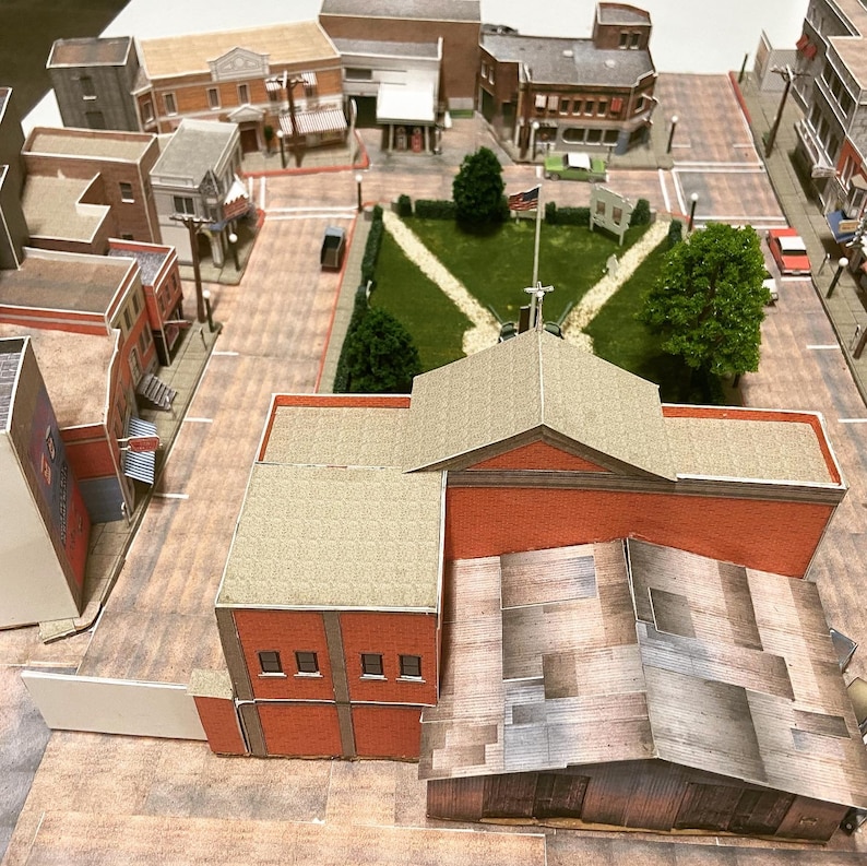 Hill Valley back to the Future Diorama version - Etsy