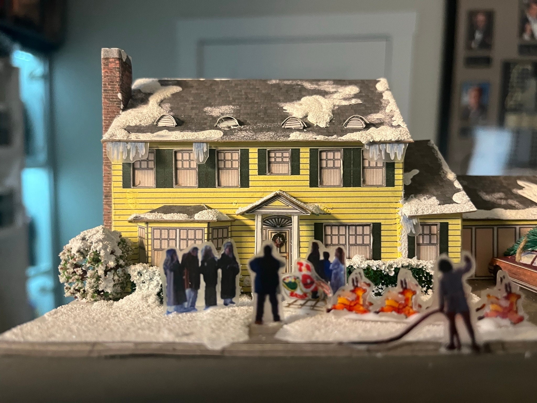 Griswold's House From "national Lampoon's Christmas Vacation" Diorama ...