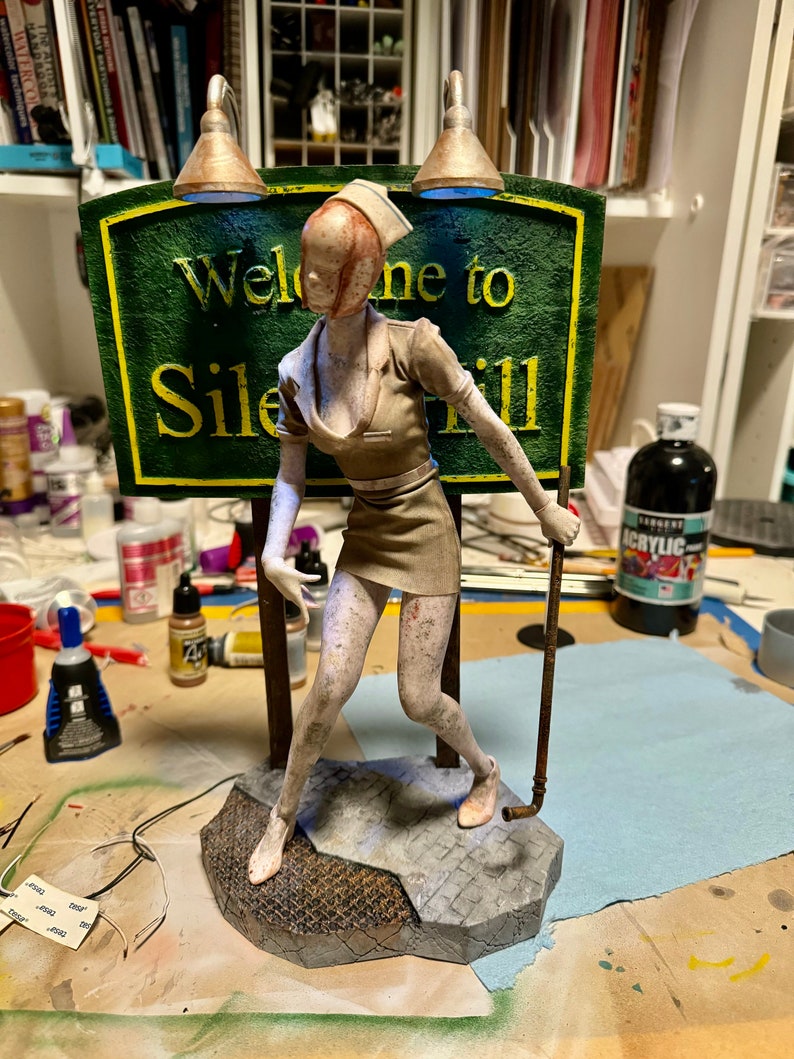 1/6 Scale Silent Hill Figure Display - Etsy