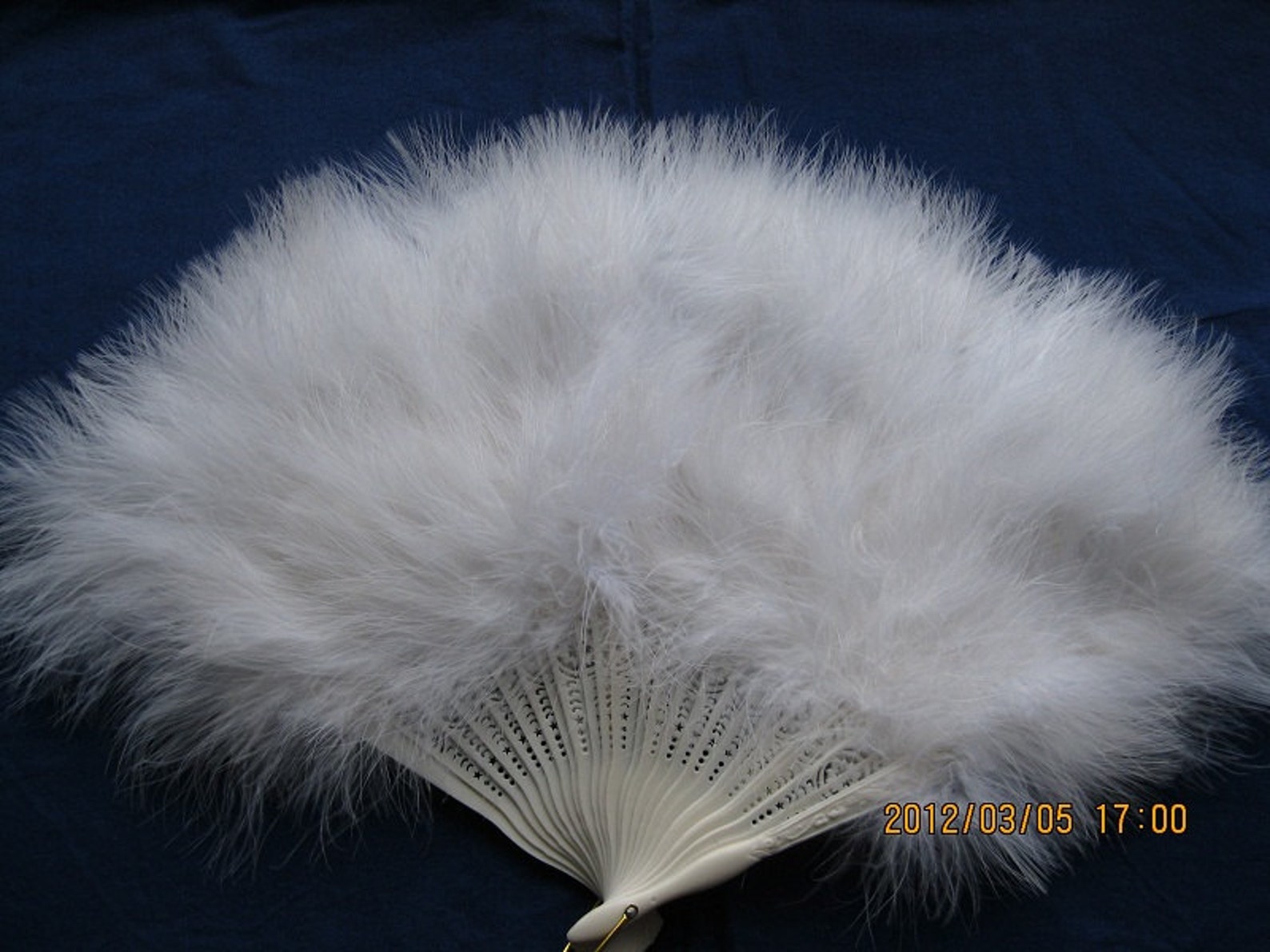 15 Pieces/lot Stunning White Feather Fan | Etsy