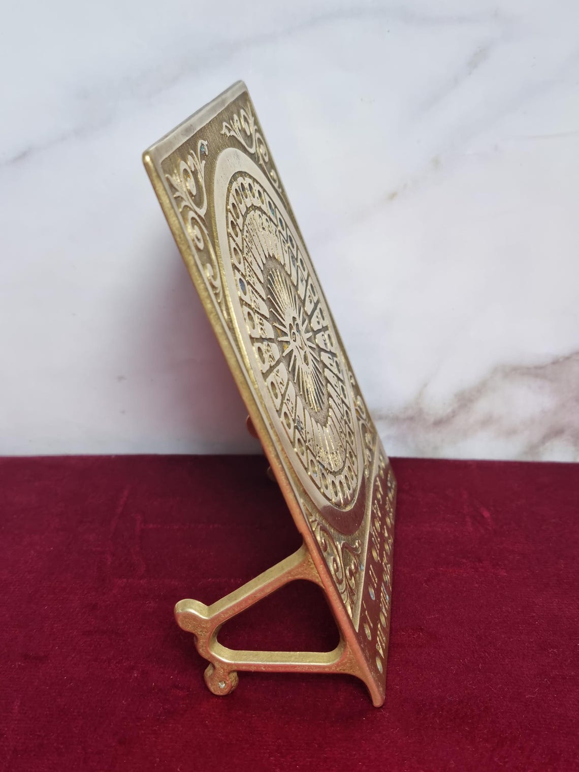 Vintage Brass Sundial Perpetual Calendar With Stand – Decorative ...