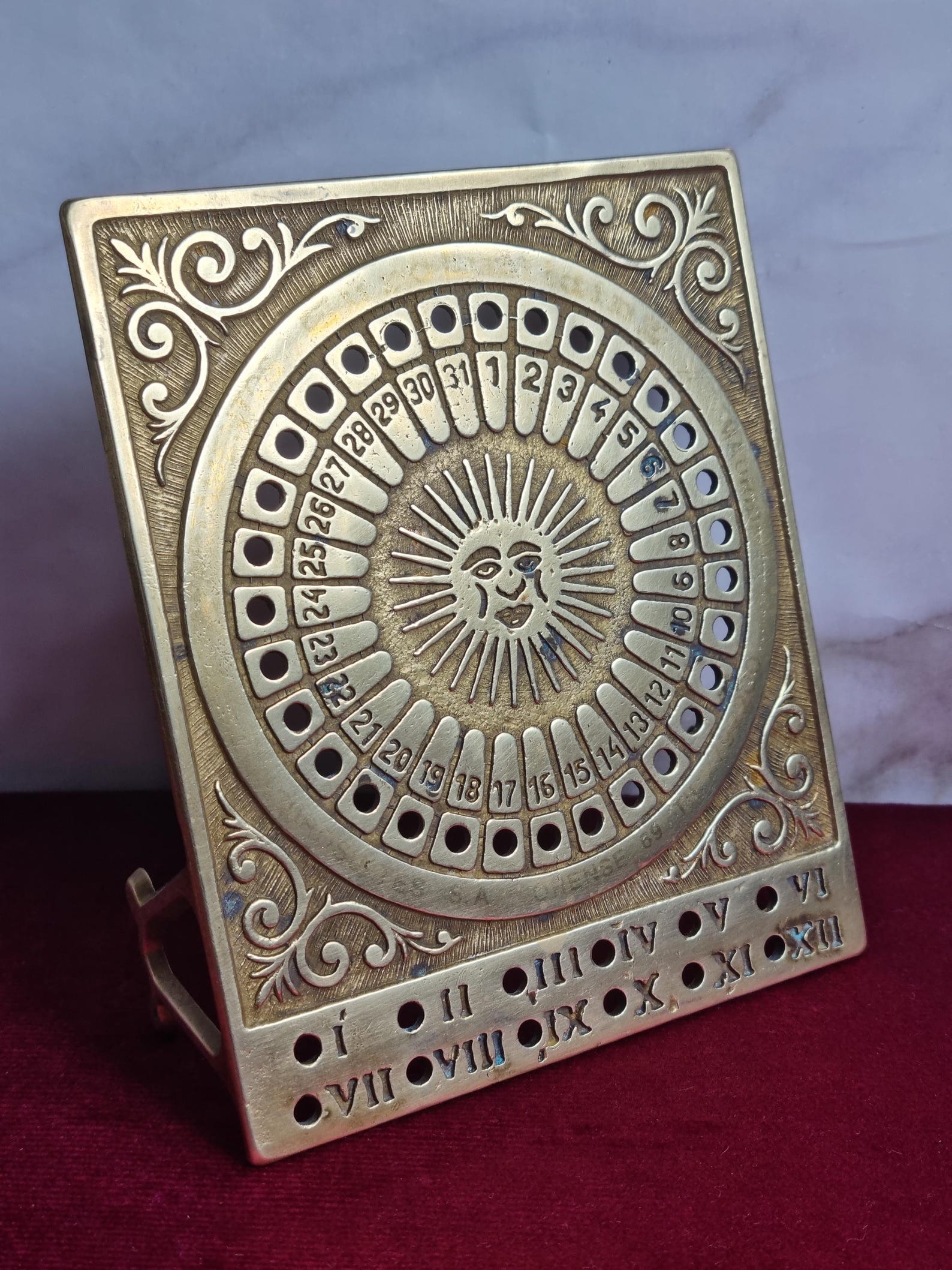 Vintage Brass Sundial Perpetual Calendar With Stand – Decorative ...