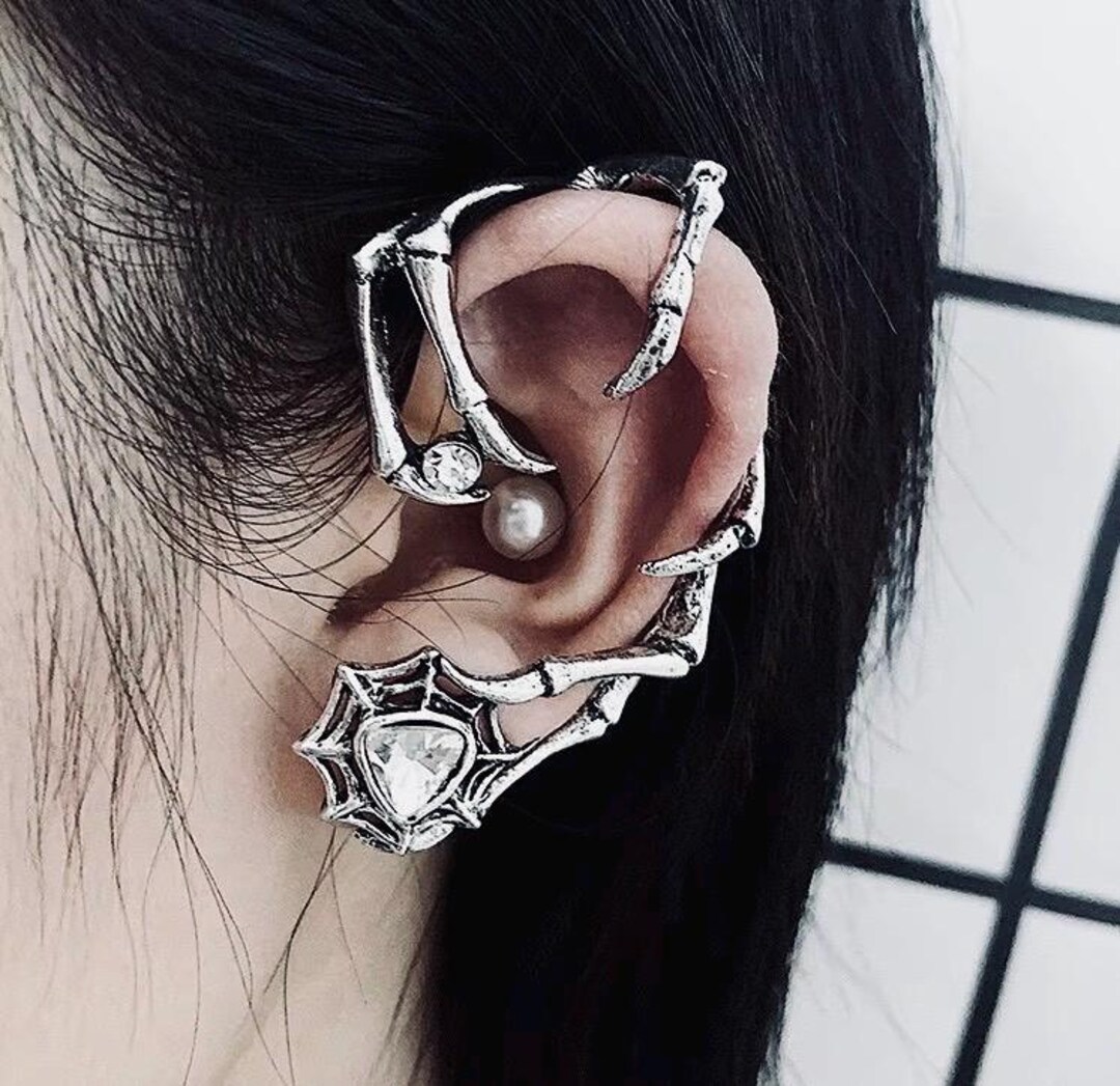 Cybercore Silver Ear Cuff, Sculptural Wrap (adjustable, No Piercing) - Etsy
