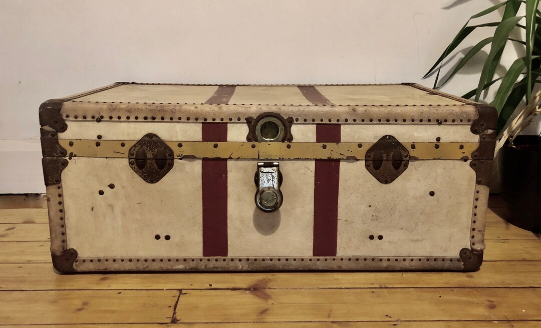 Vintage Cream XXL Victory Steamer Cabin Trunk Storage Coffee Table ...