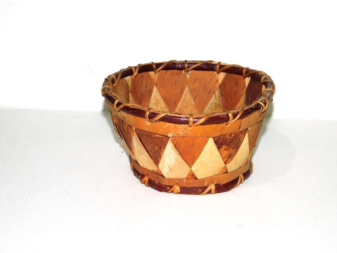Vintage Alaska Native Athabaskan Hand Made Birch Bark Basket Woven ...