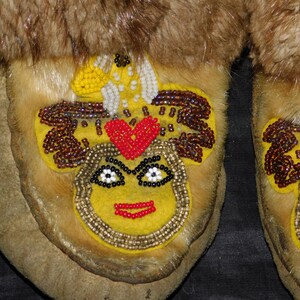 Vintage Alaska Native Eskimo Beaded Slippers for UPCYCLING Yellow Felt ...