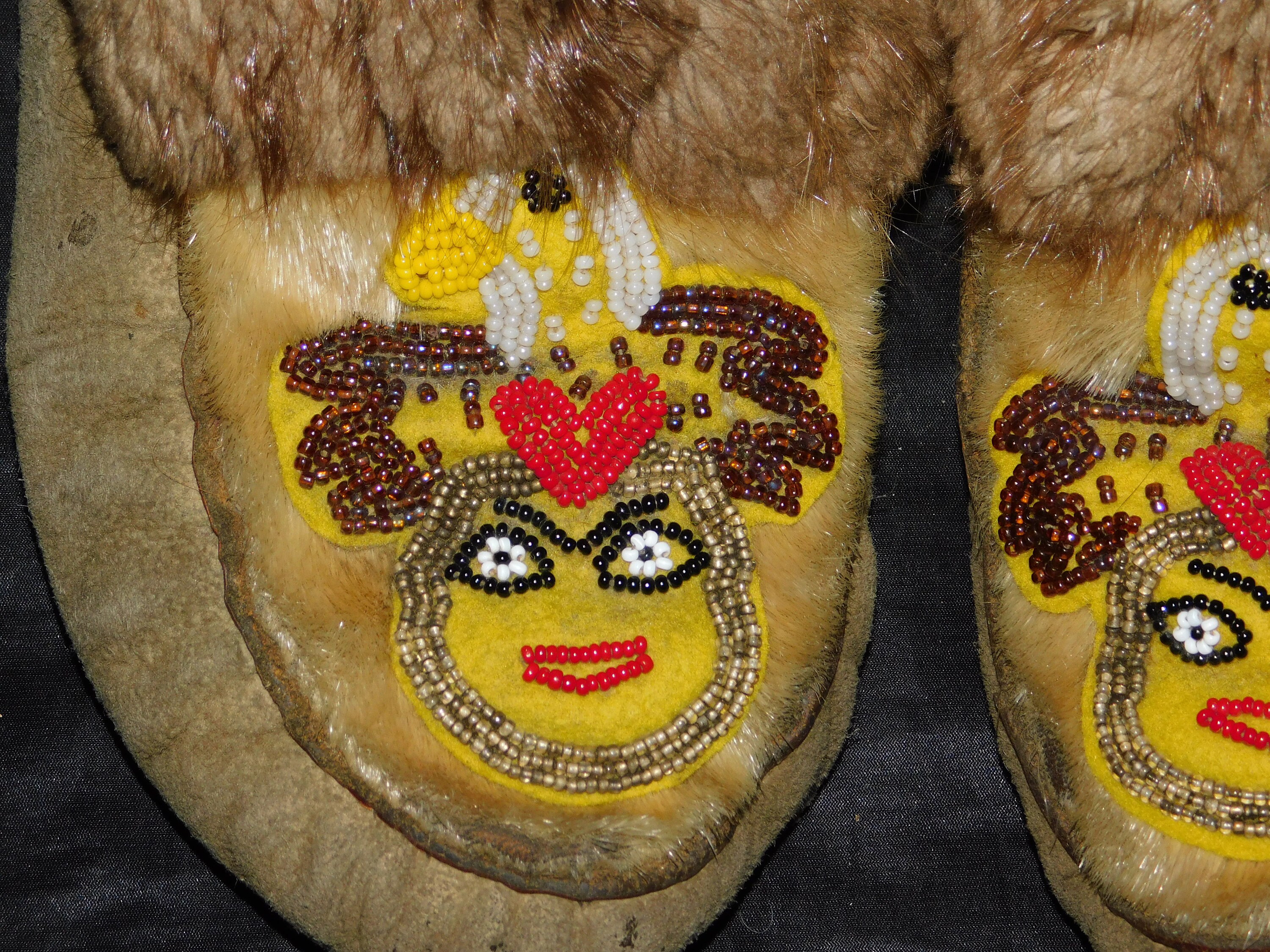 Vintage Alaska Native Eskimo Beaded Slippers for UPCYCLING Yellow Felt ...