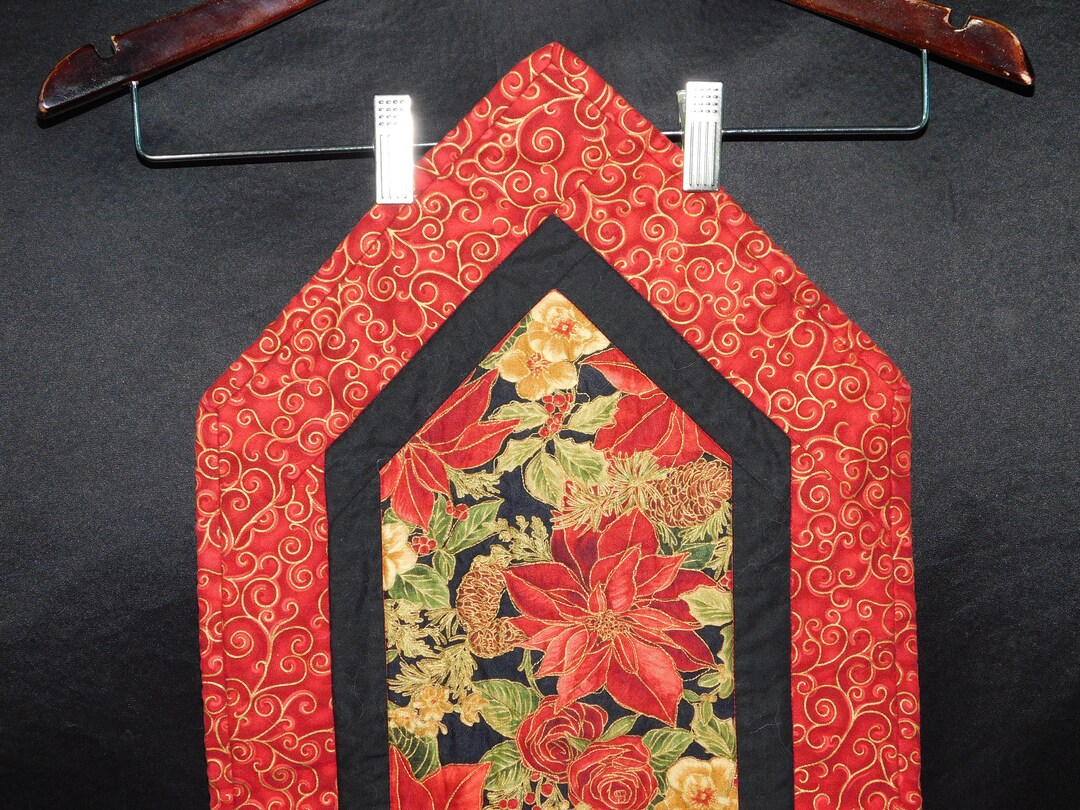 Red Gold Poinsettia Quilted Christmas Table Runner Topper Holiday Decor ...
