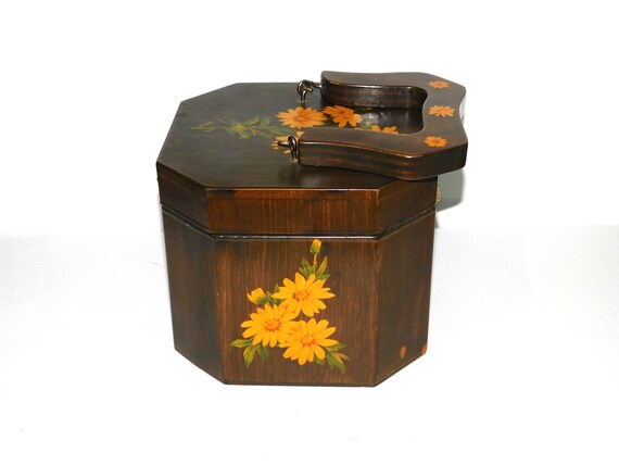 1974 Wood Purse Yellow Daisy Flowers Velvet Lined Top… - Gem