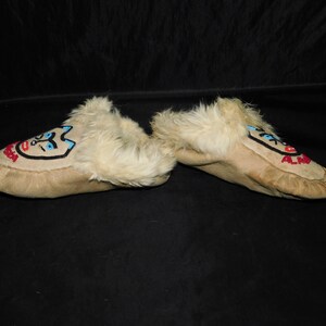 Vintage Alaska Native Made Beaded Bear Child Moccasin Slippers Leather ...