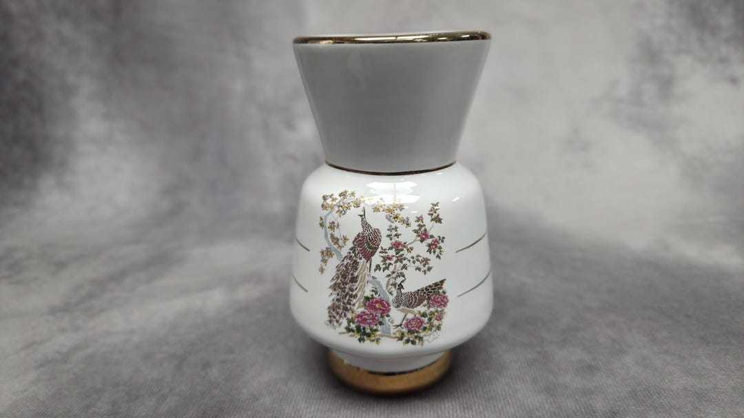 Vintage Porcelain Small Vase, 24k Gilded Vase, Hand Made in Greece - Etsy